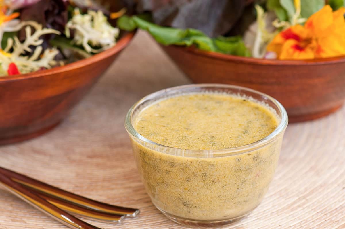 Lemon Vinaigrette Salad Dressing - Self Proclaimed Foodie