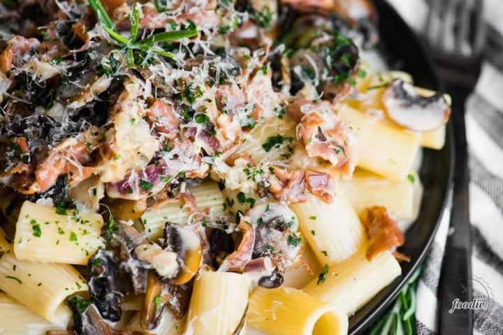 Creamy Rigatoni With Mushrooms And Prosciutto Self Proclaimed Foodie