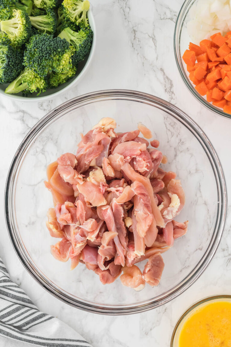 Better Than Takeout Chicken Fried Rice Recipe (Quick & Easy)