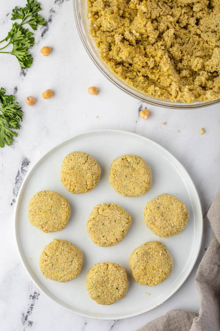 {How to Make} Homemade Falafel Recipe - Self Proclaimed Foodie