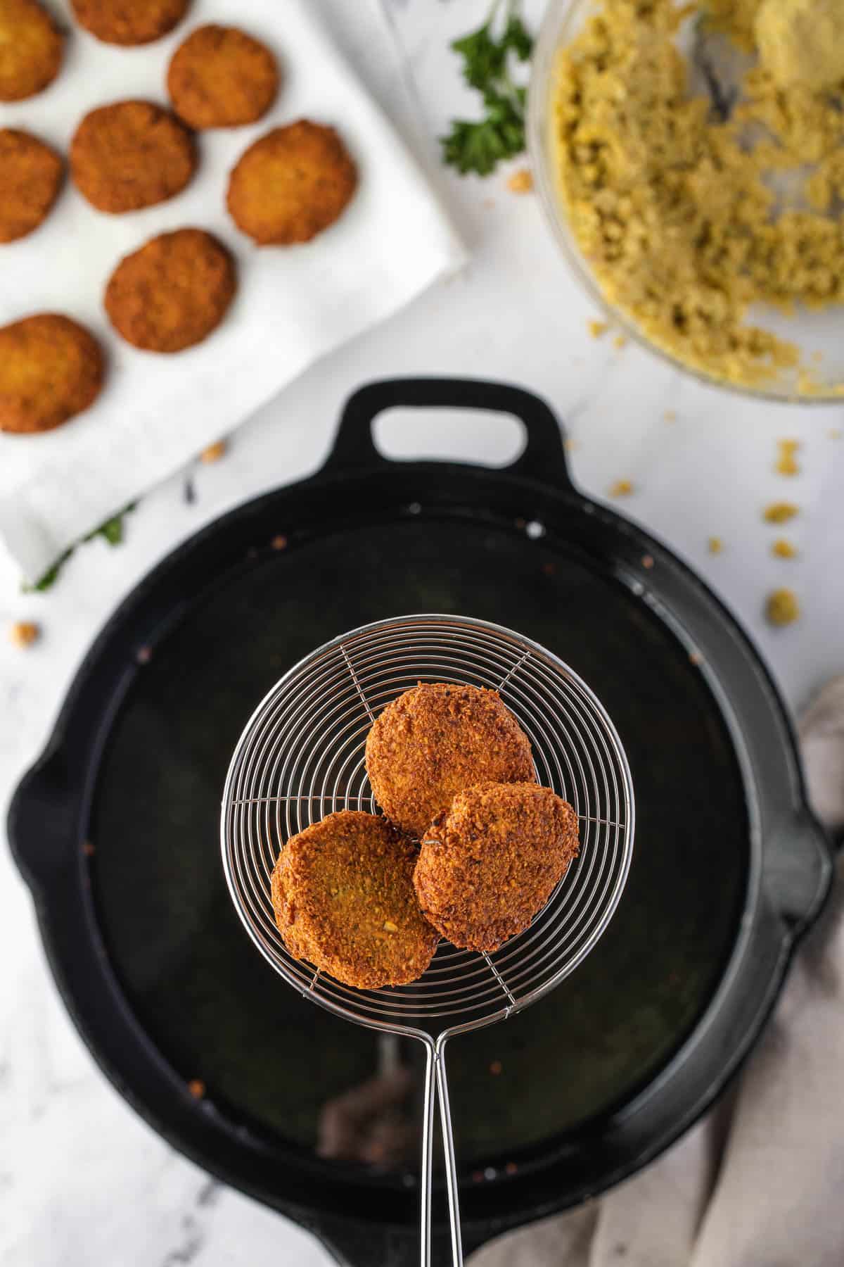 Falafel Recipe - Self Proclaimed Foodie