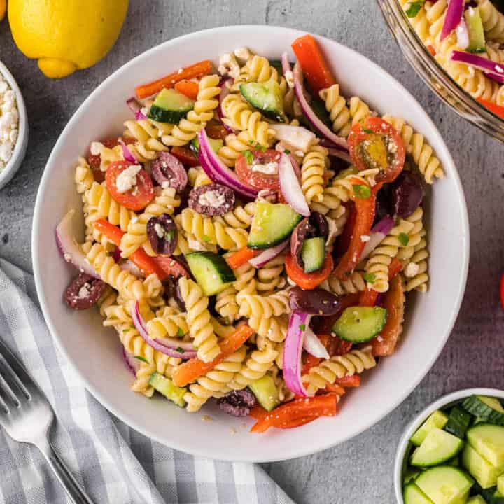Greek Pasta Salad - Self Proclaimed Foodie