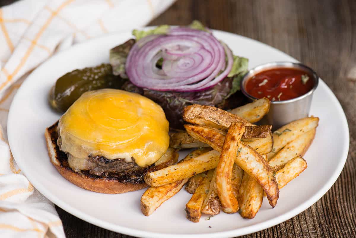 World's Greatest Hamburger - Self Proclaimed Foodie