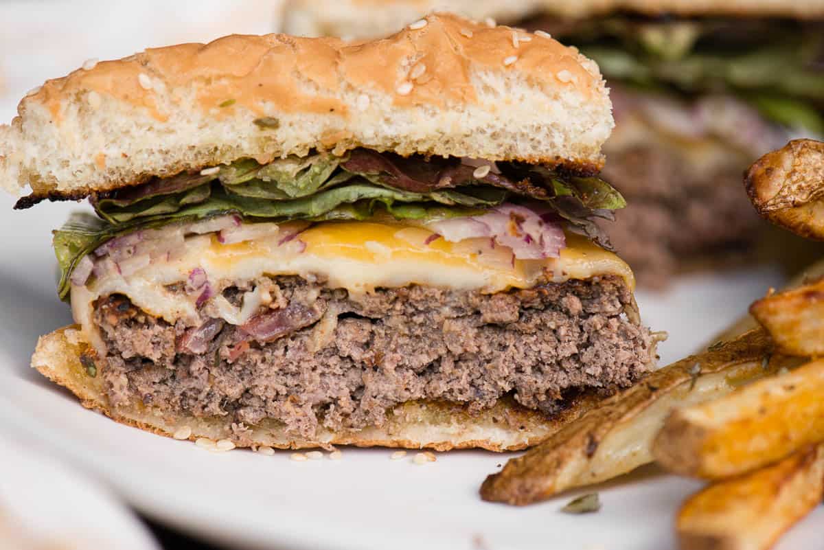 World's Greatest Hamburger - Self Proclaimed Foodie