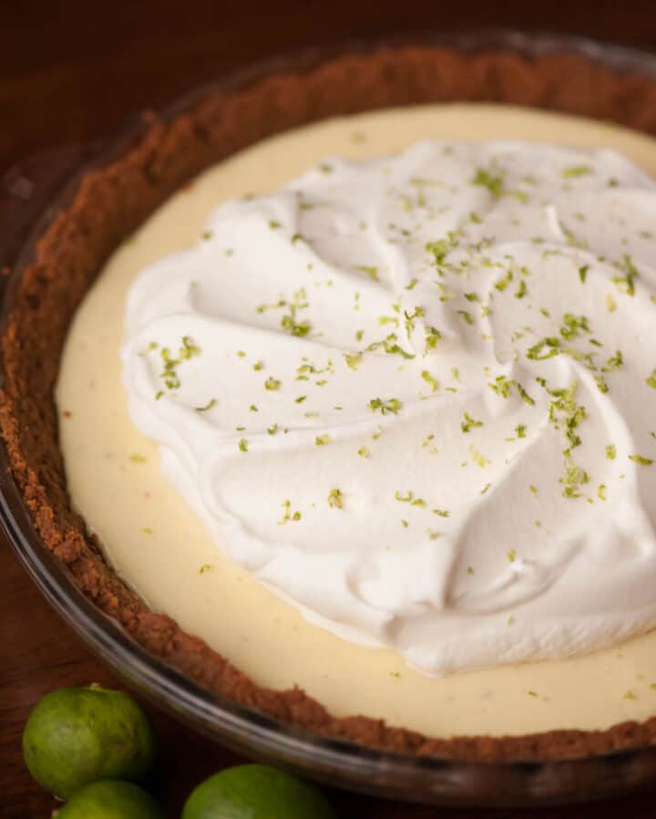 Homemade Key Lime Pie {Gingersnap Crust} - Self Proclaimed Foodie
