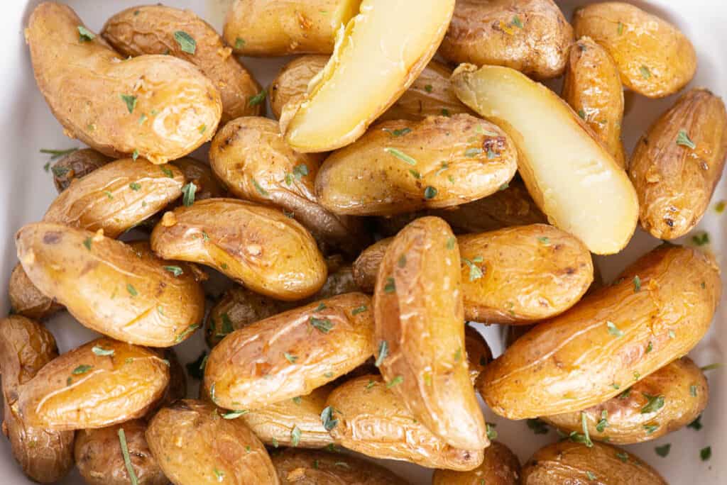 How to Make Roasted Fingerling Potatoes