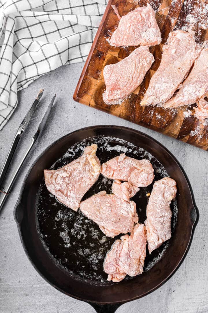 Smothered Chicken - Self Proclaimed Foodie